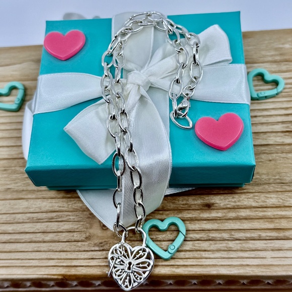Tiffany & Co. | Jewelry | Tiffany Co Filigree Heart Key Pendant ...
